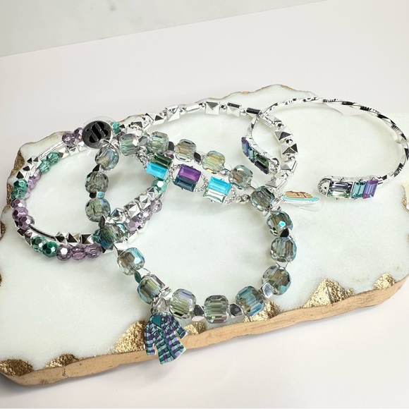 Bomb Party | Jewelry | Bomb Party Holiday Stack Cozy Christmas Nwt ...